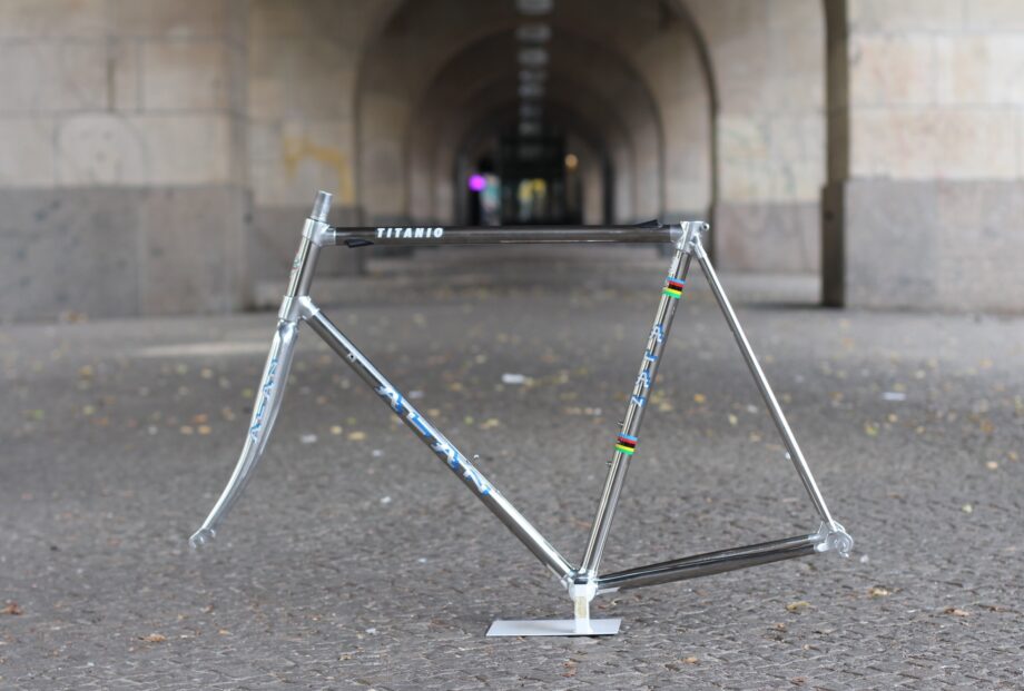 ALAN Titanio Frame / 57 cm / 2.349g / 1996 - velowizard.com