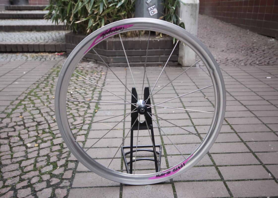 Campagnolo Vento 16 HPW Wheel Set / 700C / Clincher - velowizard.com