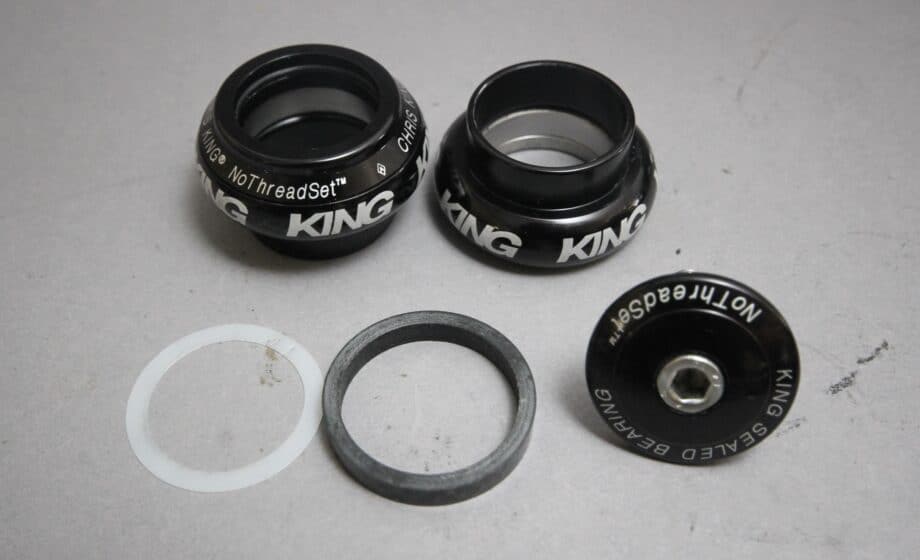 Chris King No ThreadSet Headset / 1" / Black / 105g - velowizard.com