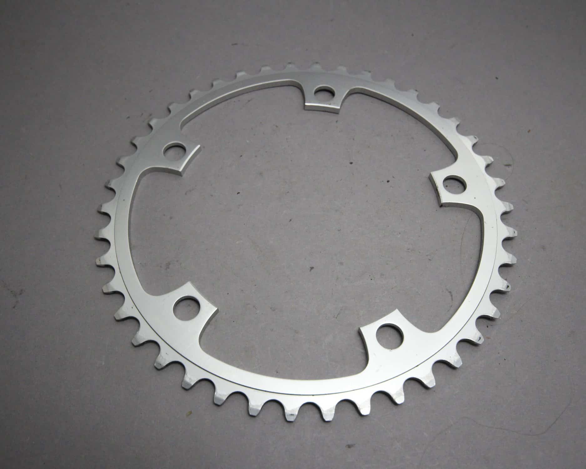 Suntour Superbe Pro Chain Ring / 42 T / 1986 – velowizard.com