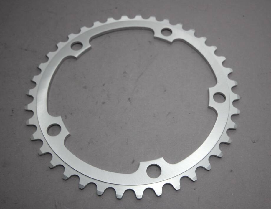 Suntour Superbe Pro Chain Ring / 39 T / 1989 / NOS – velowizard.com