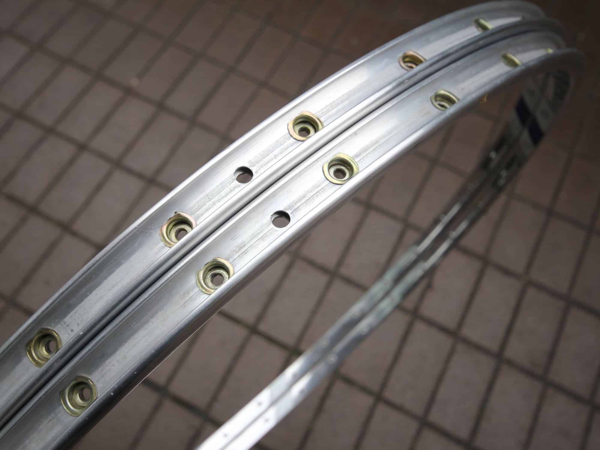 Campagnolo Lambda Strada Rim Set / 700C / 32H / Clincher – velowizard.com