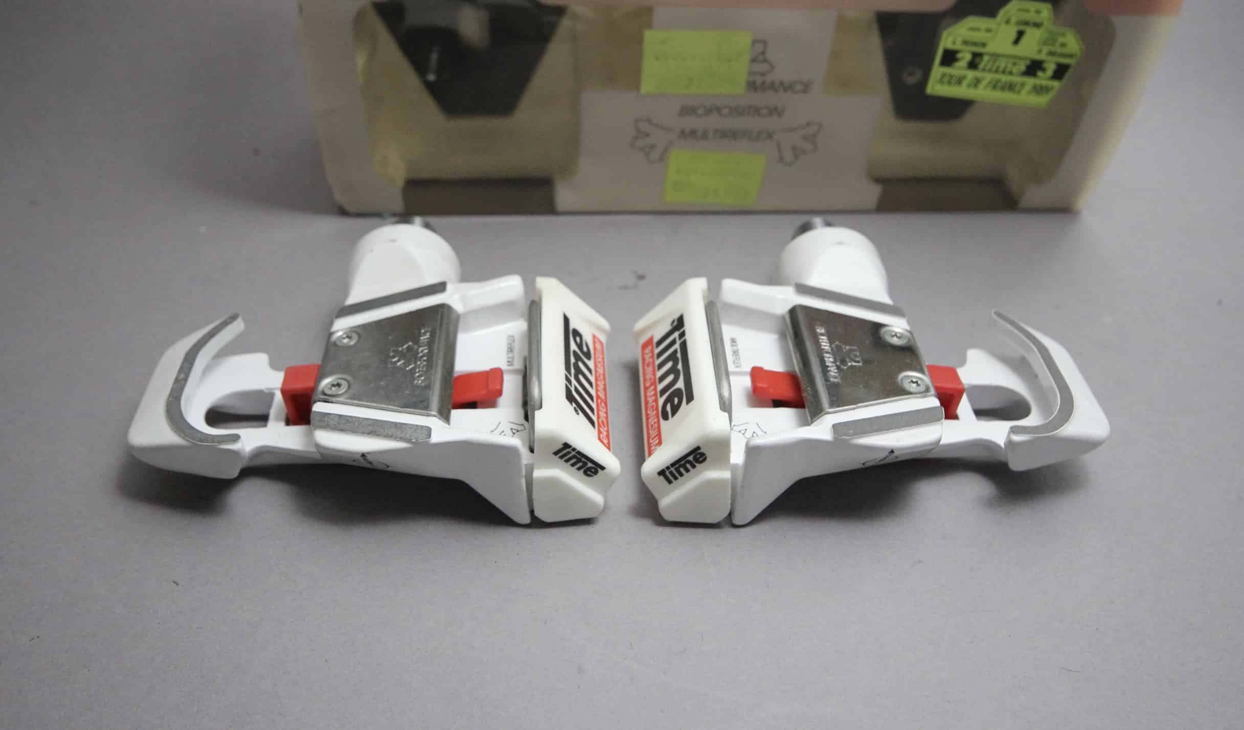 TIME Racing Magnesium Pedal / 1990 / White / NOS / NIB – velowizard.com