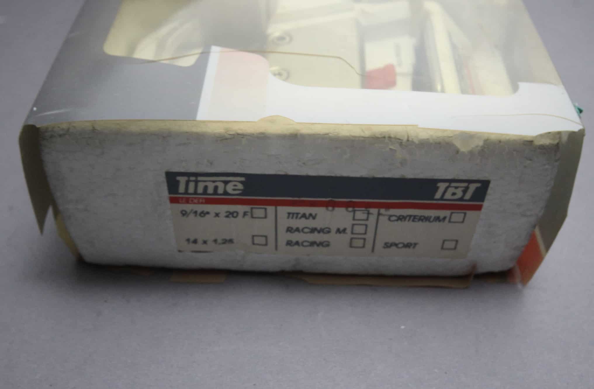 TIME Racing Magnesium Pedal / 1990 / White / NOS / NIB – velowizard.com