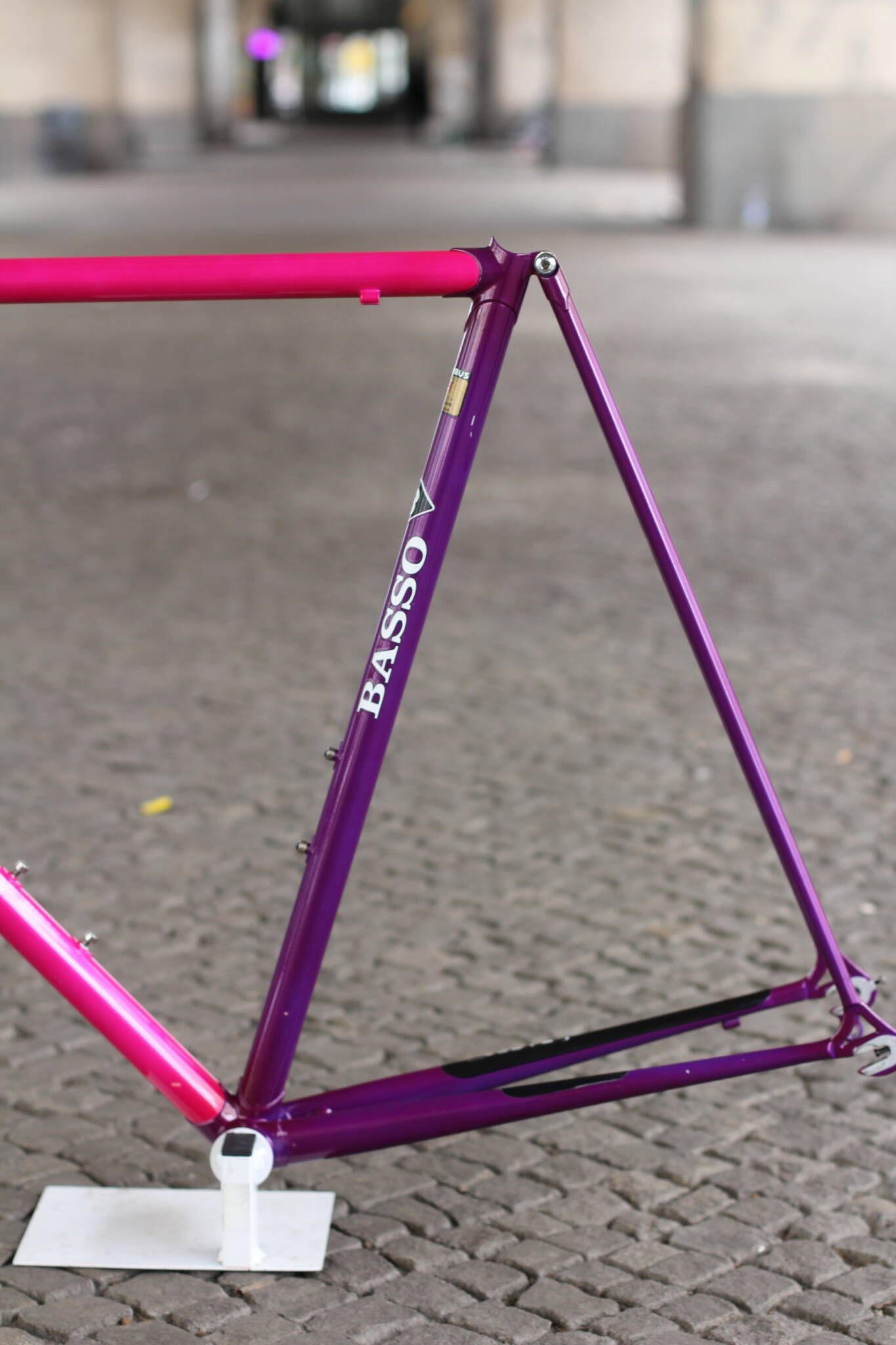 Basso Astra Columbus EL Frame / 60 cm / Purple - velowizard.com