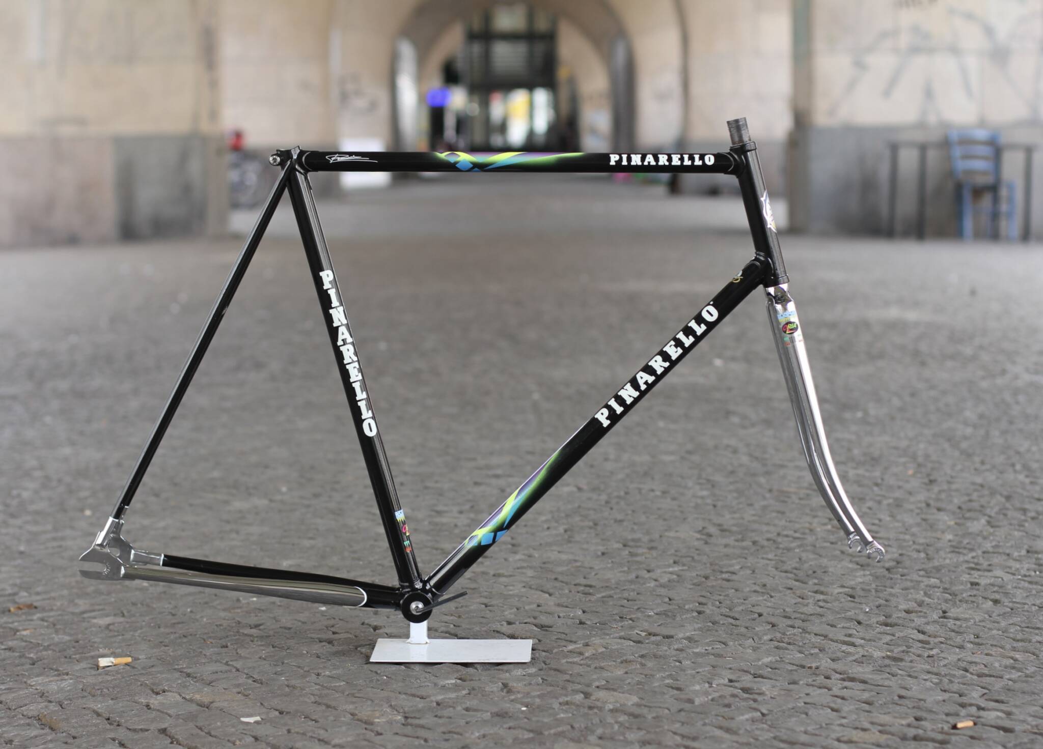 Pinarello Track Frame / 58 cm / Mannesmann Oria / Black – velowizard.com