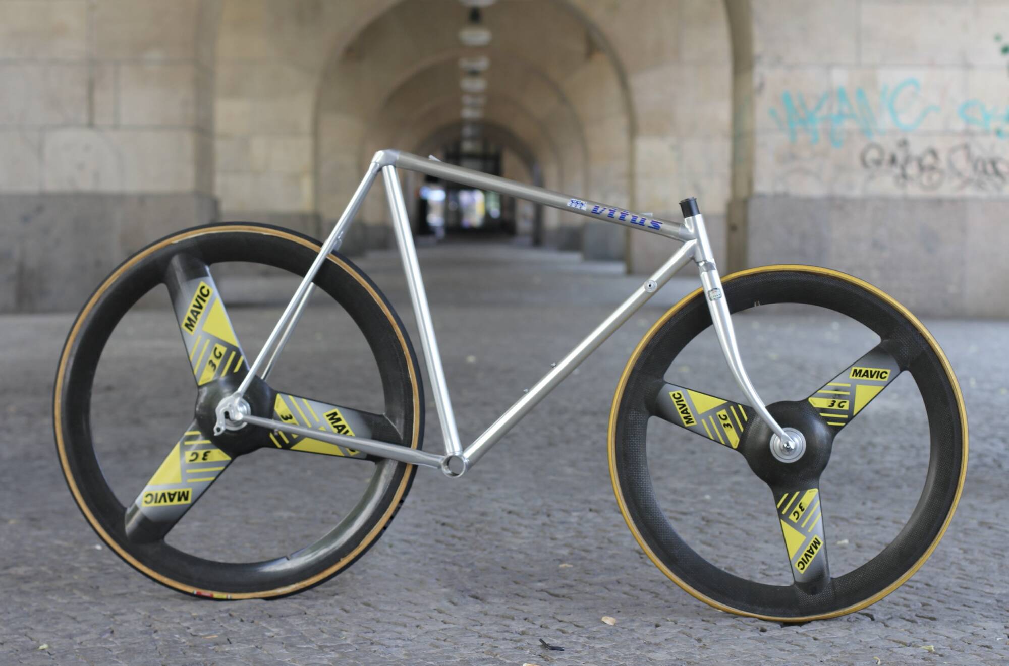 Vitus 979 Dural Pursuit Frame / 55 cm / Silver / 1.900g - velowizard.com