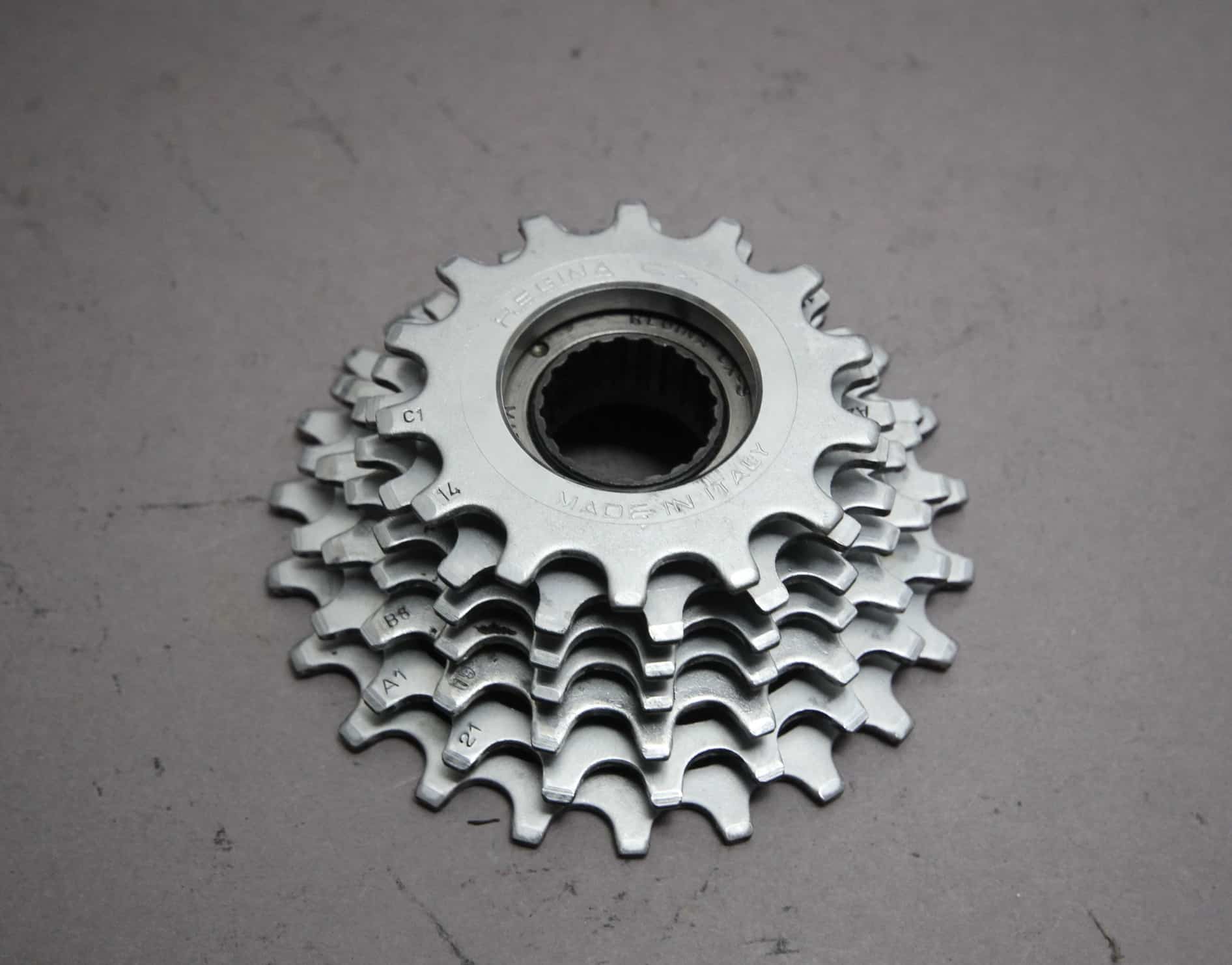 Regina Extra CX-S Freewheel / 7 Sp / 14-23 / 1984 – velowizard.com