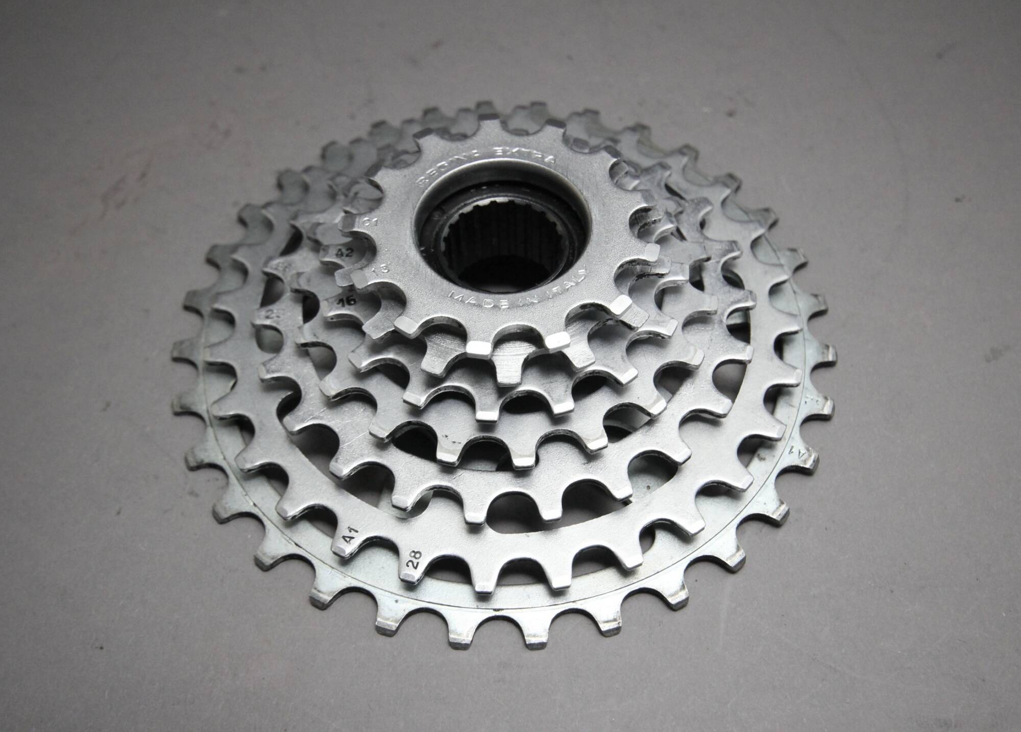 Regina Extra America-S Freewheel / 7 Sp / 13-32 - velowizard.com