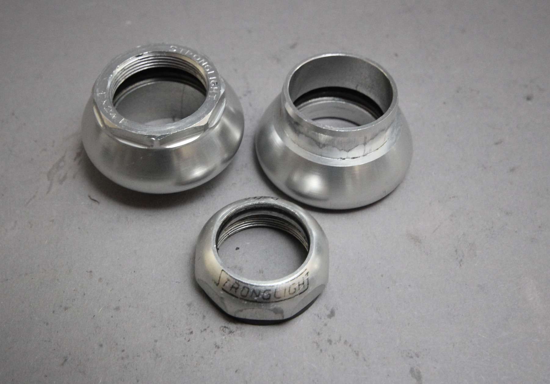 Stronglight Delta Headset / 1" / BC1 / Silver – velowizard.com