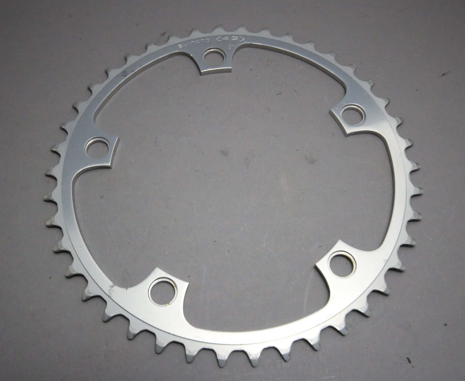 Shimano 600 Chain Ring / 42 T / 1985 - velowizard.com