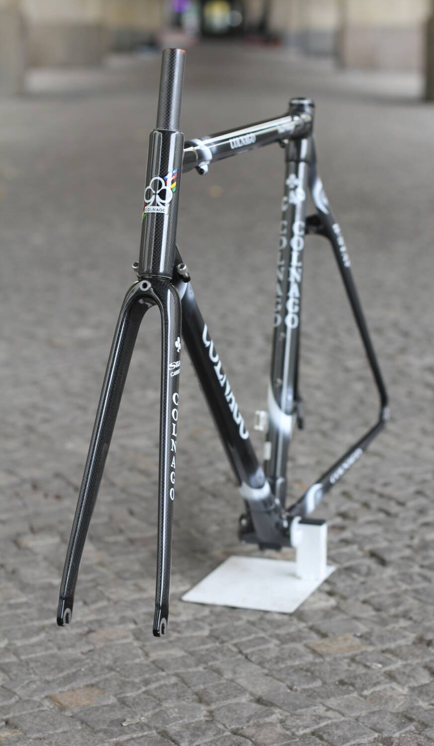 Colnago C40 B-Stay Carbon Frame & Star Fork / 56 cm / 1.672g ...