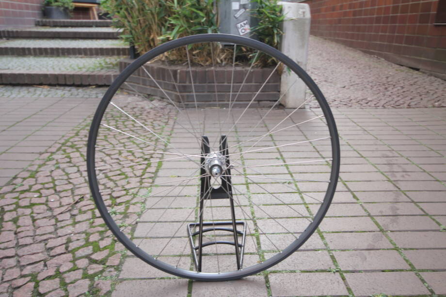 Shimano Dura Ace FH 7700 HB Hub / Mavic Ceramic / Clincher / 32H ...