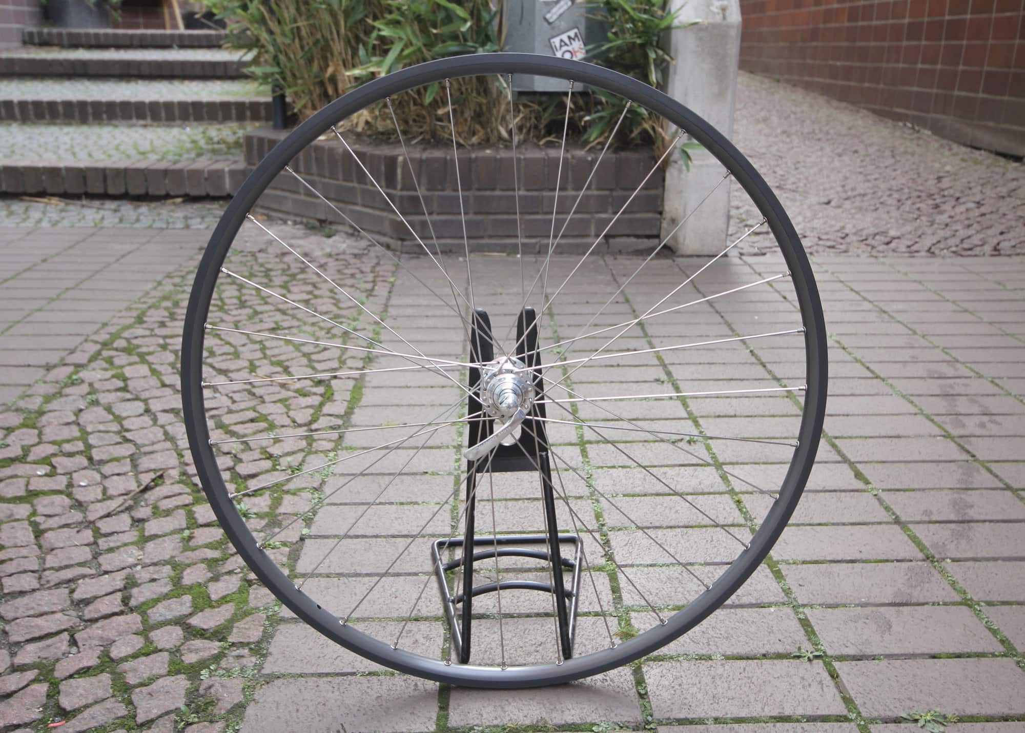 Shimano Dura Ace FH 7700 HB Hub / Mavic Ceramic / Clincher / 32H ...