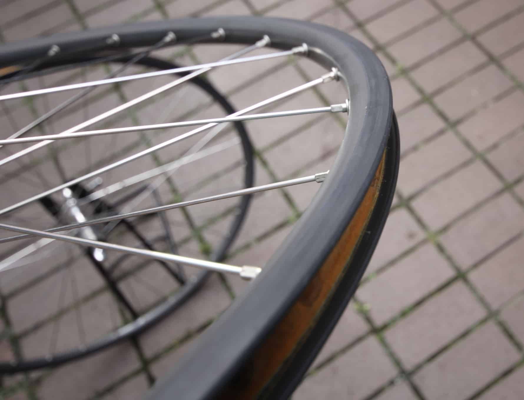 Shimano Dura Ace FH 7700 HB Hub / Mavic Ceramic / Clincher / 32H ...