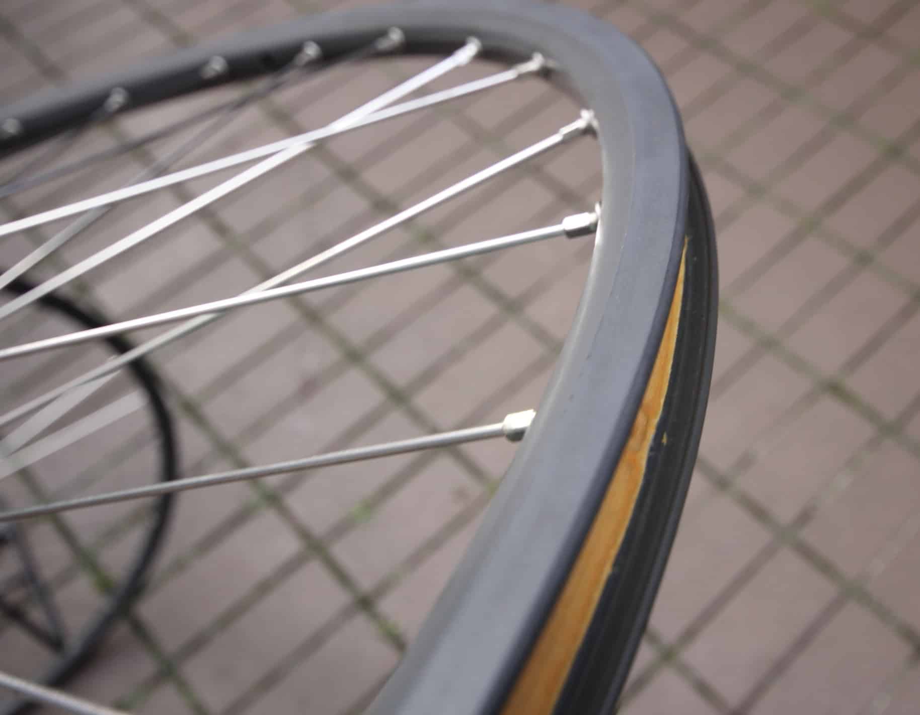 Shimano Dura Ace FH 7700 HB Hub / Mavic Ceramic / Clincher / 32H ...