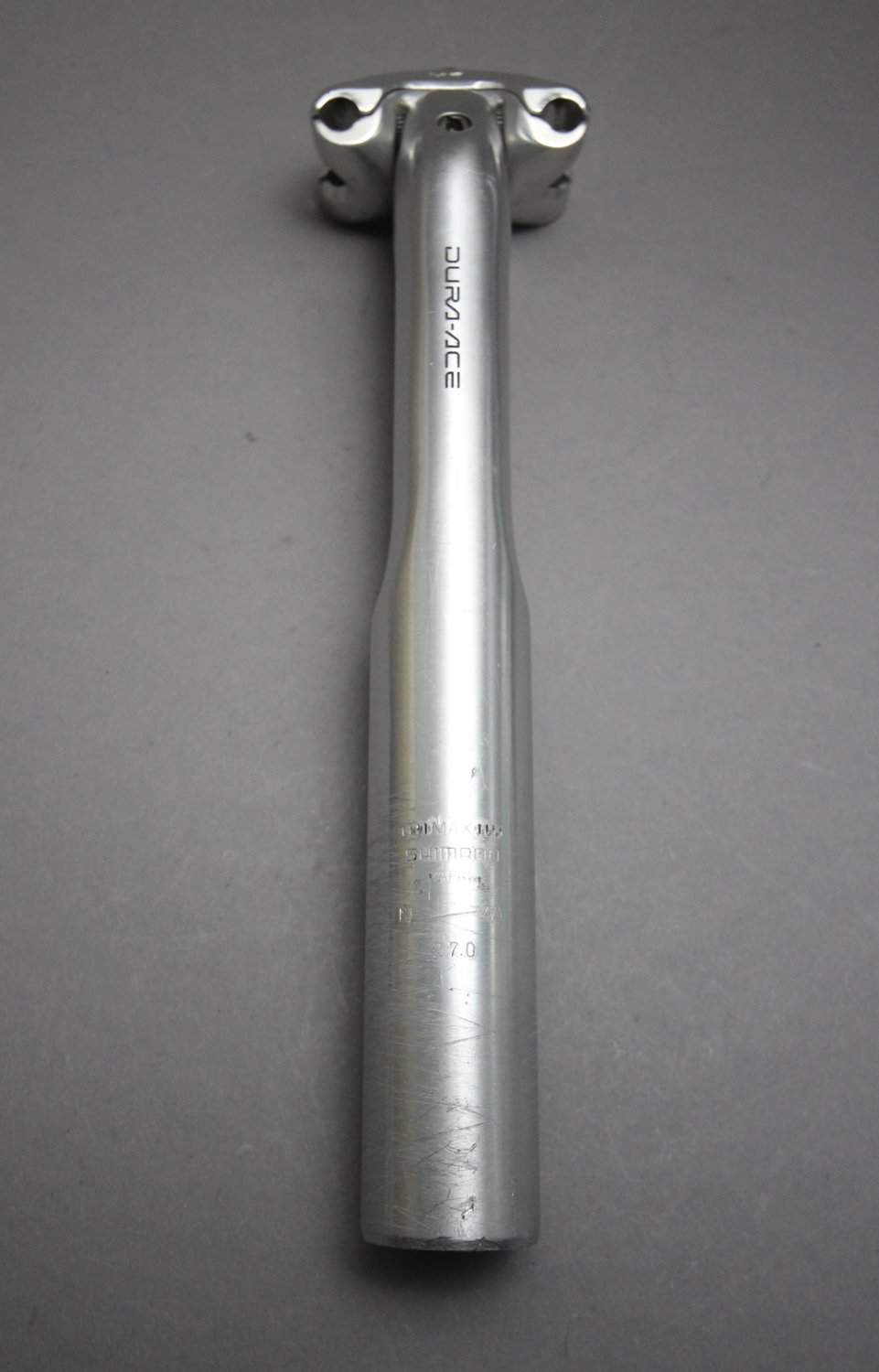 Shimano Dura Ace SP-7400-B Seat Post / ø 27.0 mm / 1988 - velowizard.com