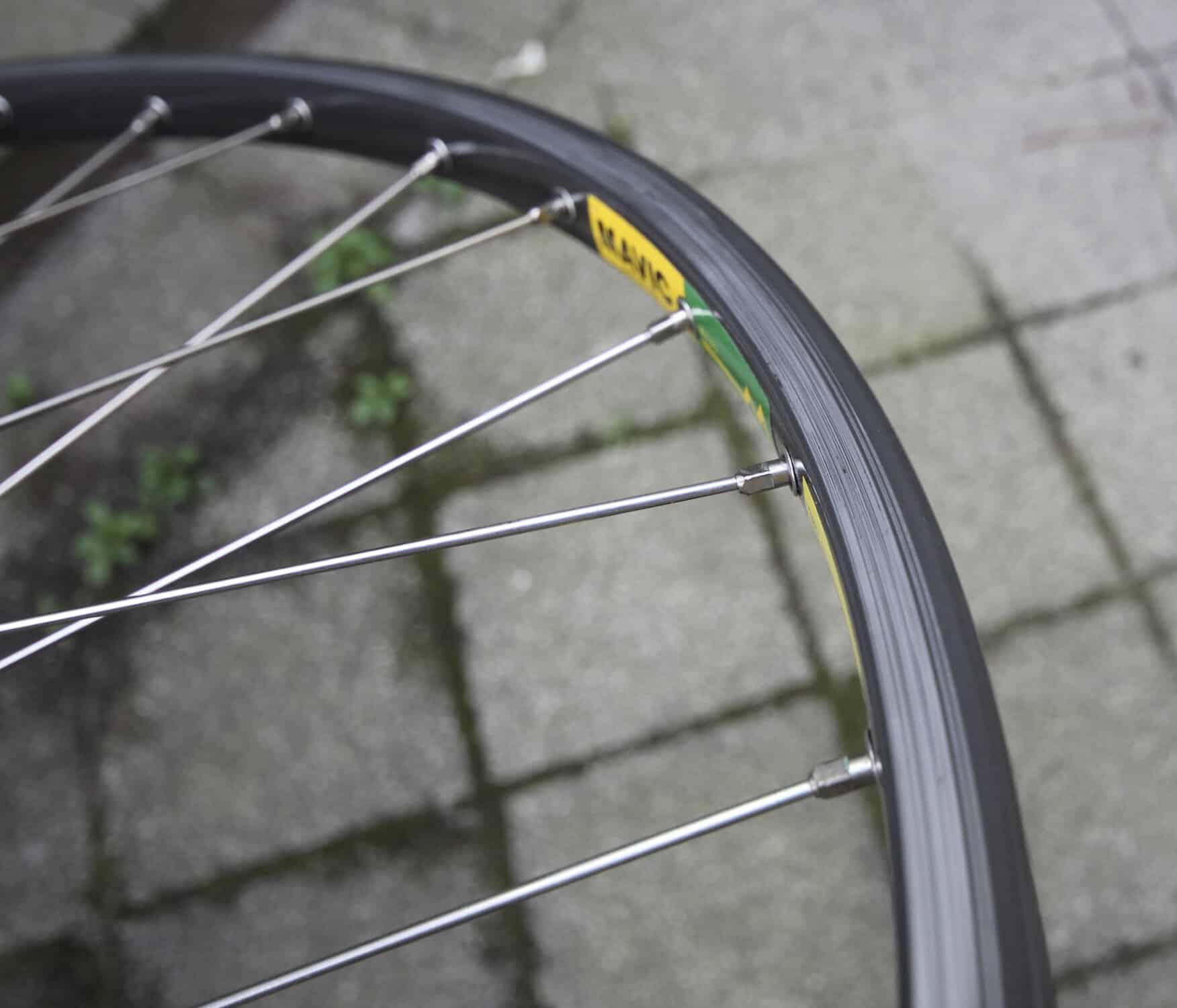 Shimano Dura Ace FH-7403 HB-7400 / Mavic MA40 – velowizard.com