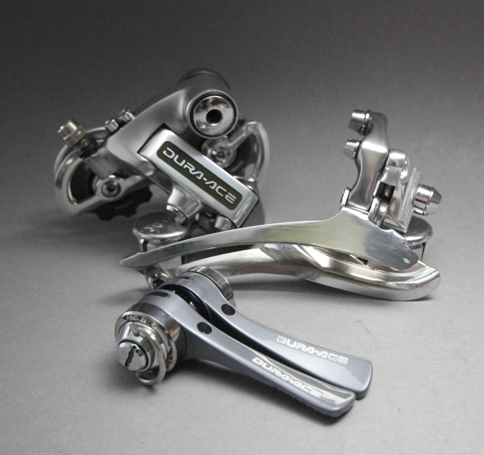 Shimano Dura Ace 8 Sp Shifting Set / 1988 - velowizard.com