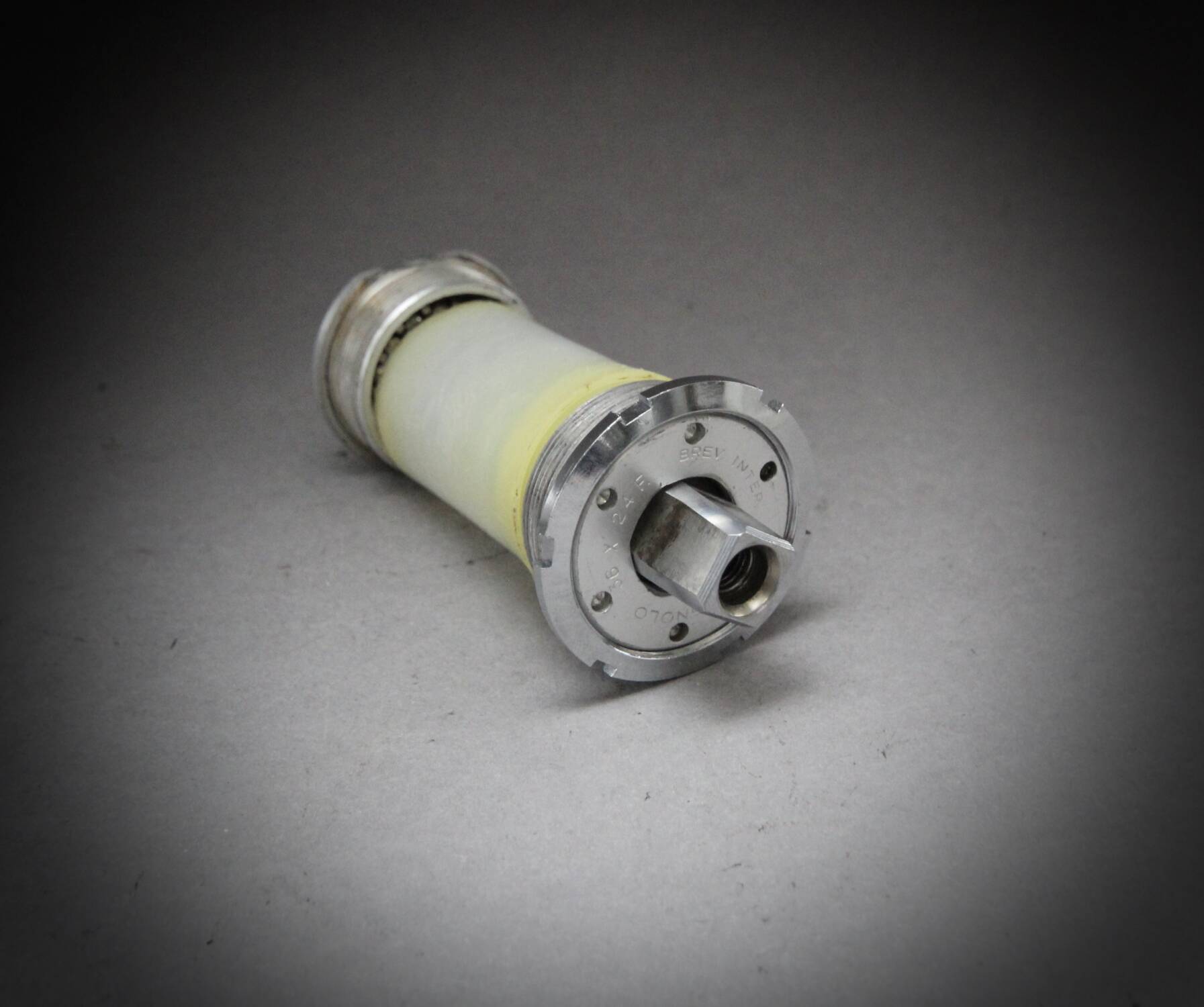 Campagnolo C-Record Bottom Bracket / ITA / 109 mm - velowizard.com